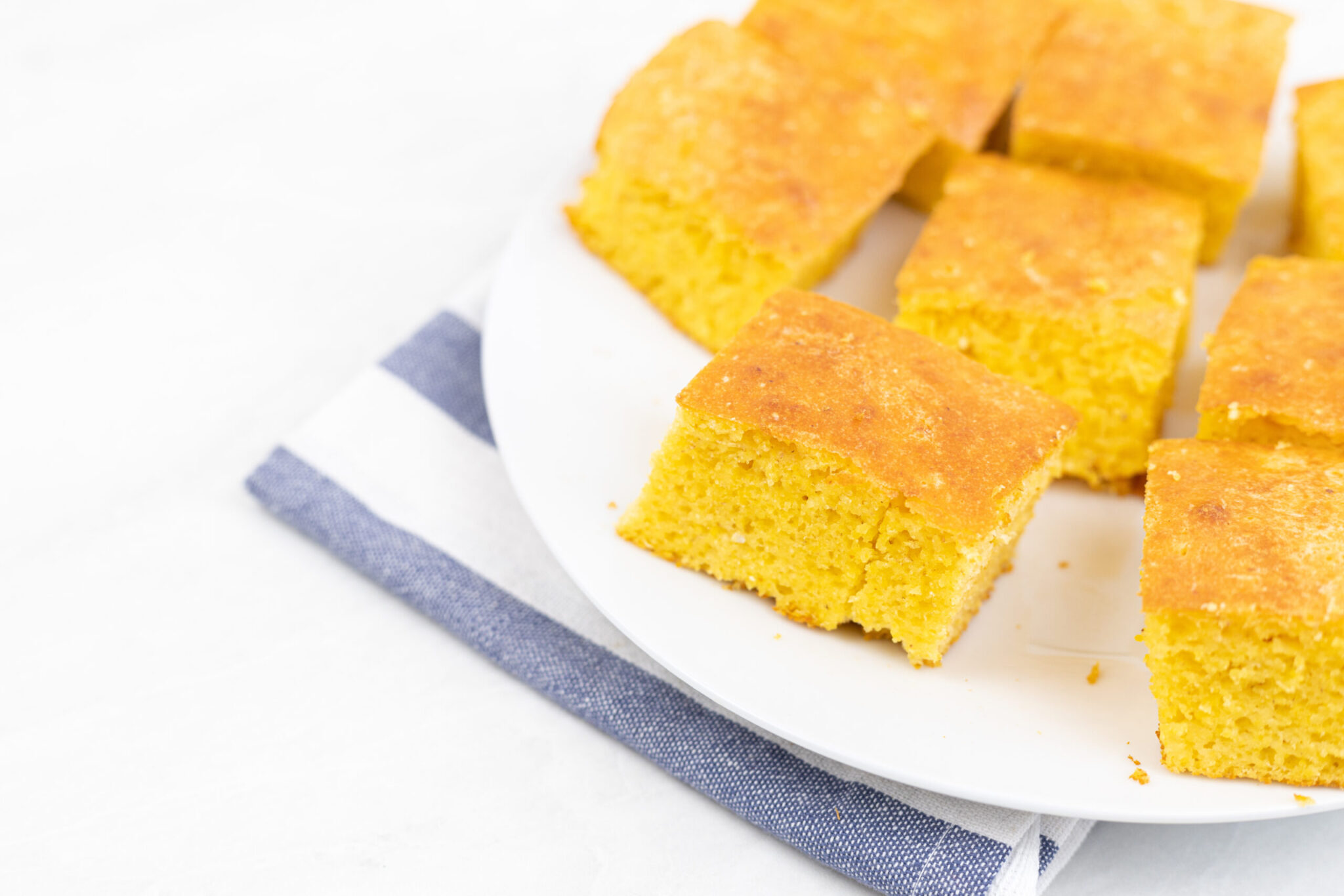 Easy Sweet Healthy Cornbread | Low Calorie | Low Fat | Comfort Food ...